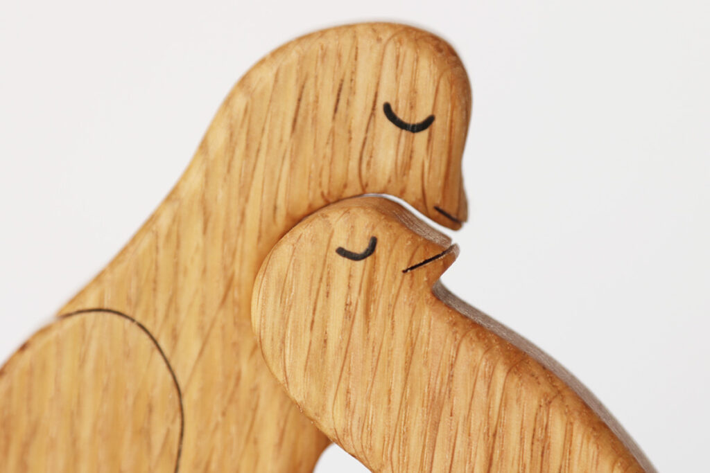 Wooden family puzzle "2 doves with a heart" | Wood and Care