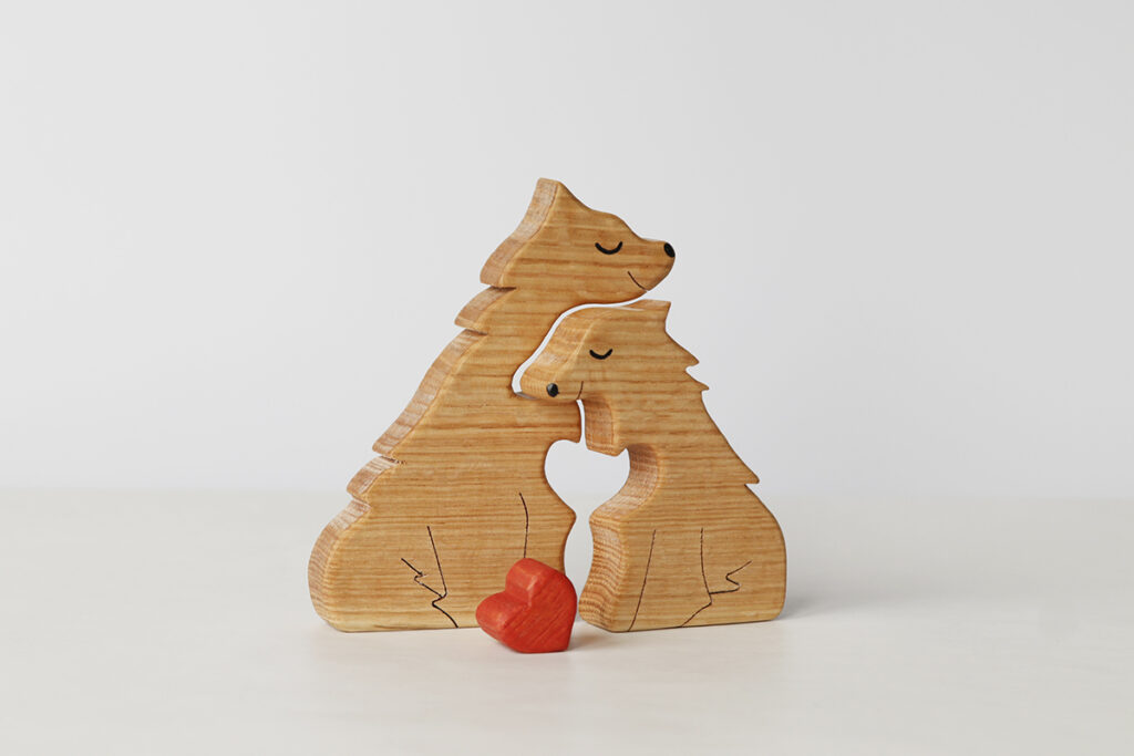 Wooden family puzzle "2 wolves with a heart" | Wood and Care